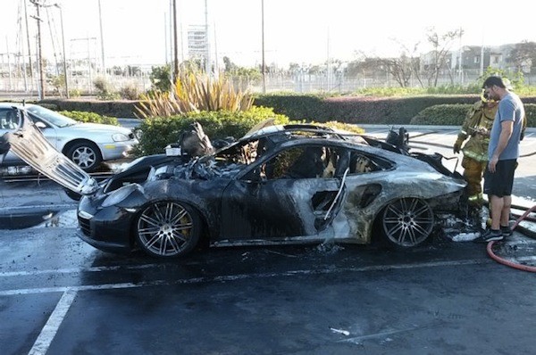 "Ohh, The Humanity!" Watch A Porsche 911 Turbo S Burn To The Ground ...